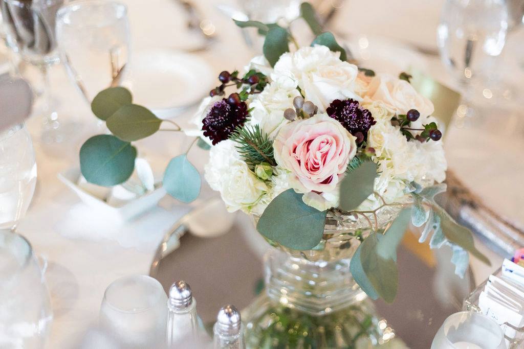 Winter Wedding – Sweet Serendipity by Lou